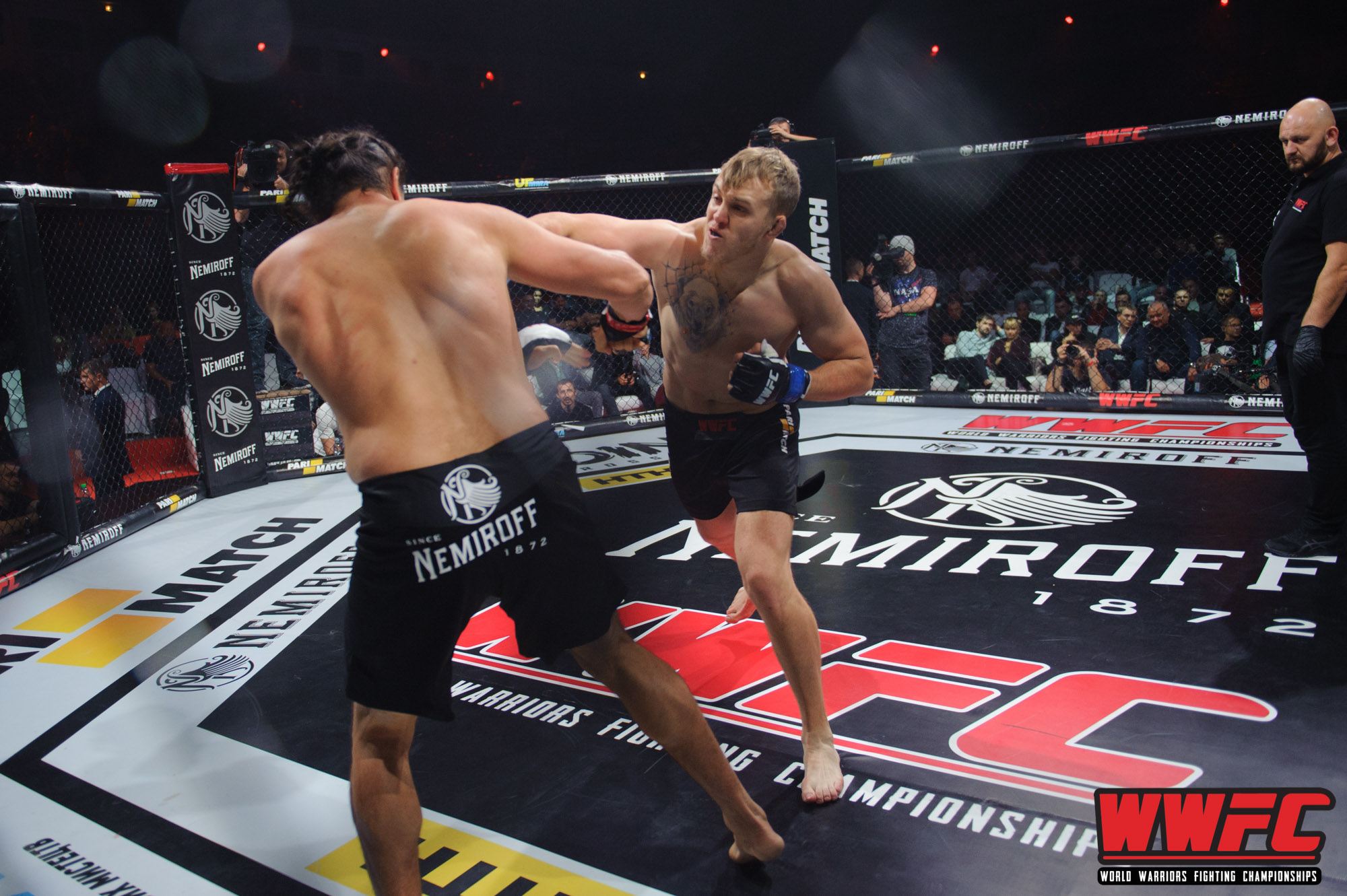 Український чемпіон WWFC видовищно захистив свій титул: фото - ЗНАЙ ЮА