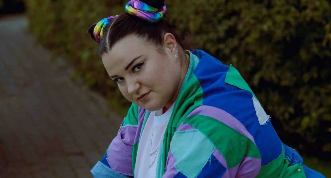 Alyona Alyona кайфонула від розбитих іранських дронів і роздяглася ...