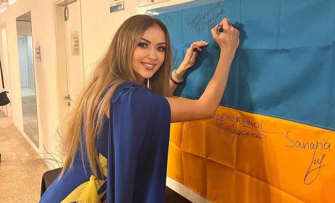 Наталія Валевська в зухвалому вигляді показала кого втратив її