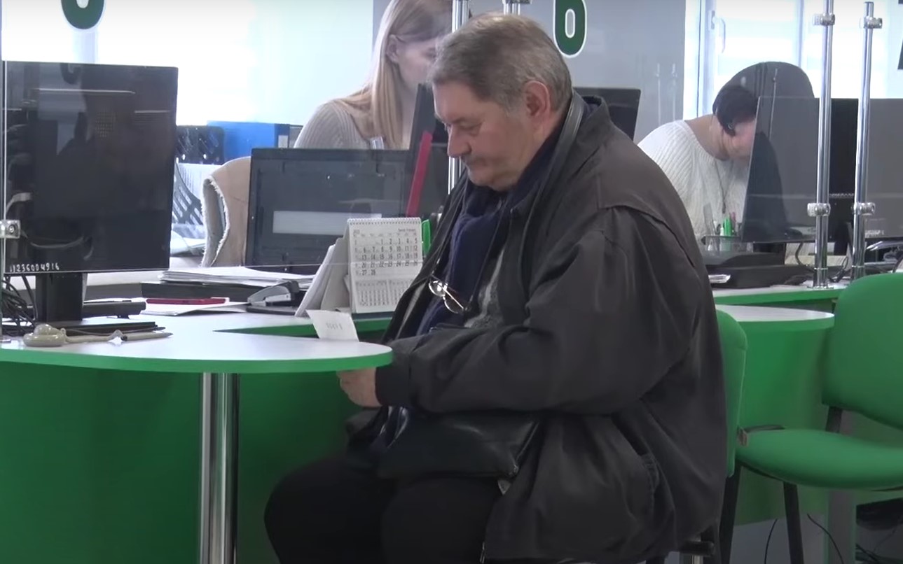 Пенсійні виплати у 2025 році хто отримуватиме мінімум 8000 грн ЗНАЙ ЮА